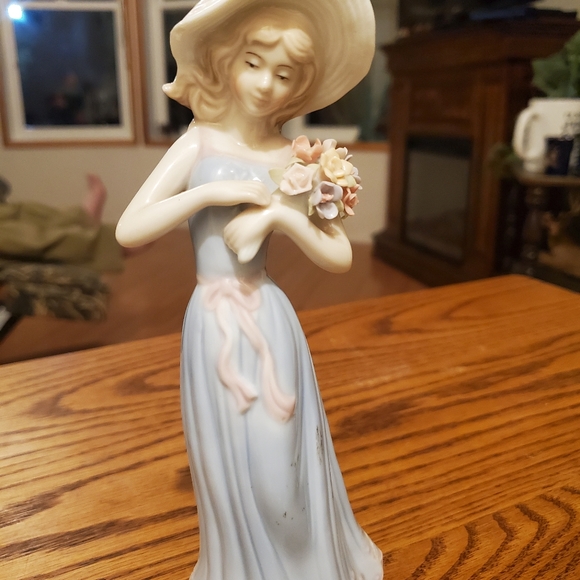 House of Lloyd | Art | House Of Lloyd Vintage Lady Gathering Flowers ...